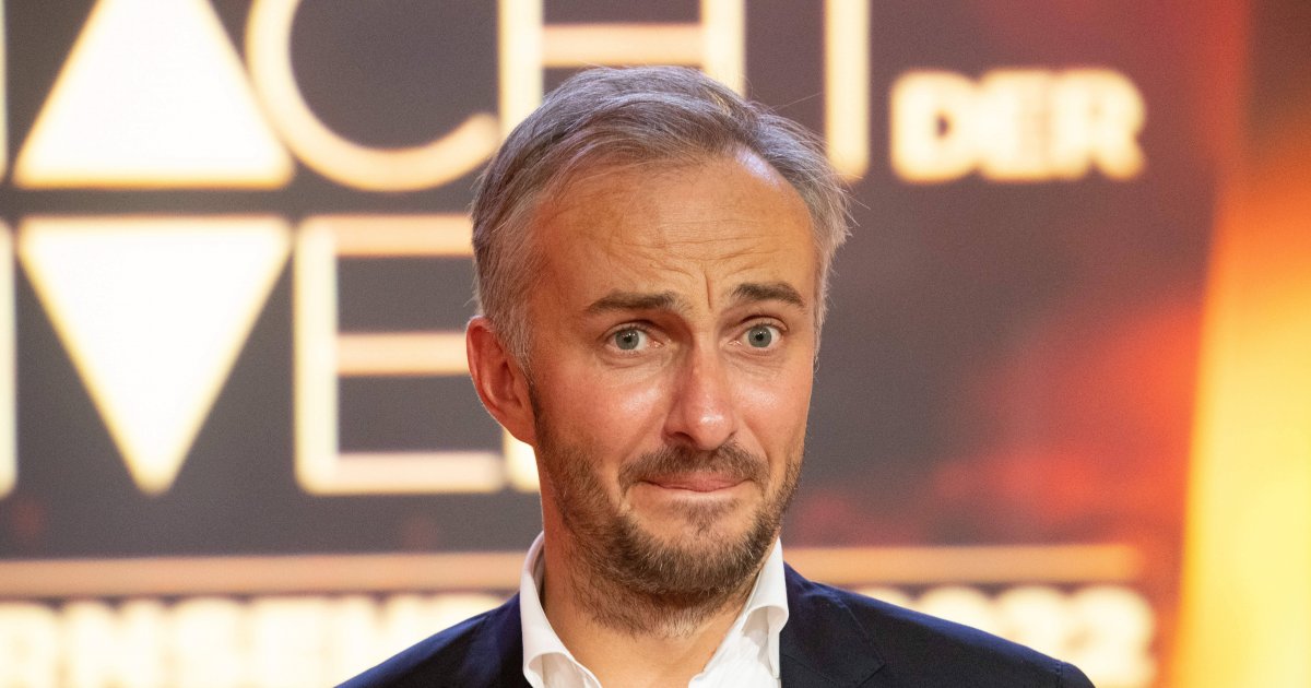 Scharfe Kritik an Böhmermann - Trans-Autor rechnet mit ZDF-Moderator ab
