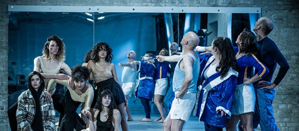 Tanztheater - She She Pop: Dance Me!